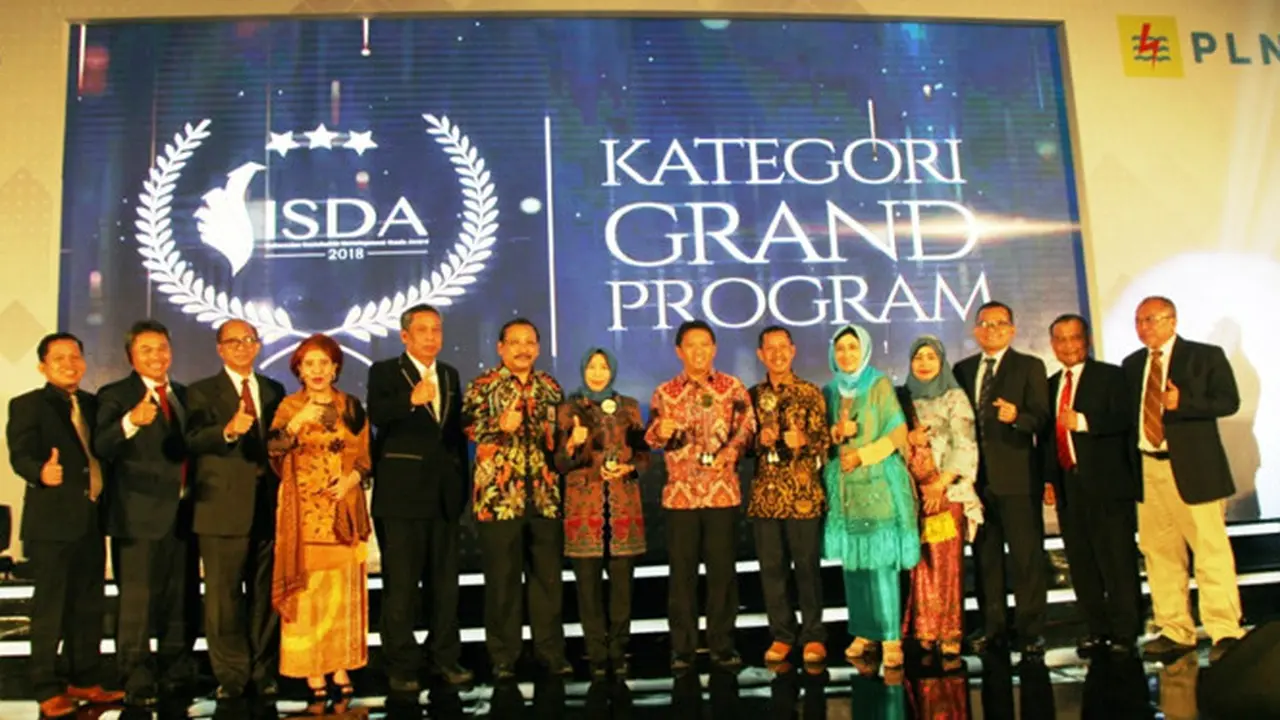 PLN Borong 10 Penghargaan Program CSR di Ajang Indonesia SDGs Award ...