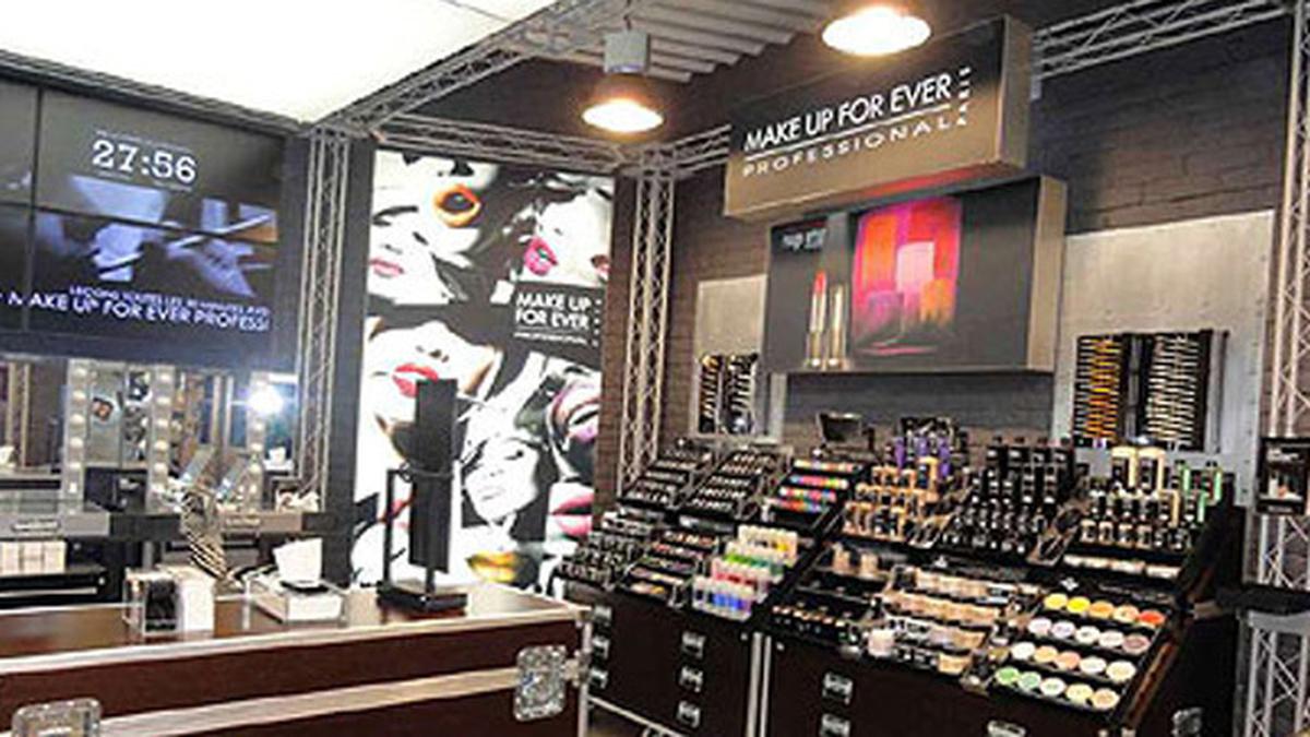 Konsep Butik Kedua Make UP For Ever - 'When Beauty Meet Pleasure'