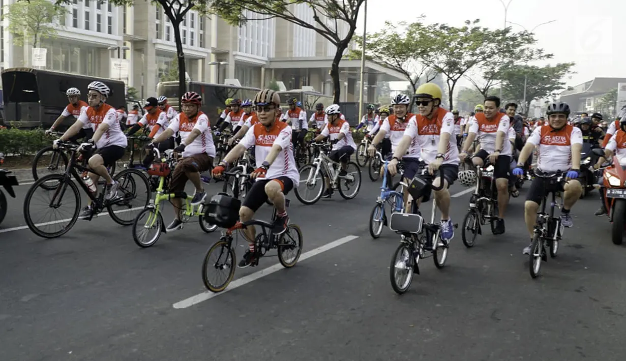 FOTO: Ribuan Pesepeda Ikuti Gowes Merdeka Meriahkan HUT RI - Foto ...
