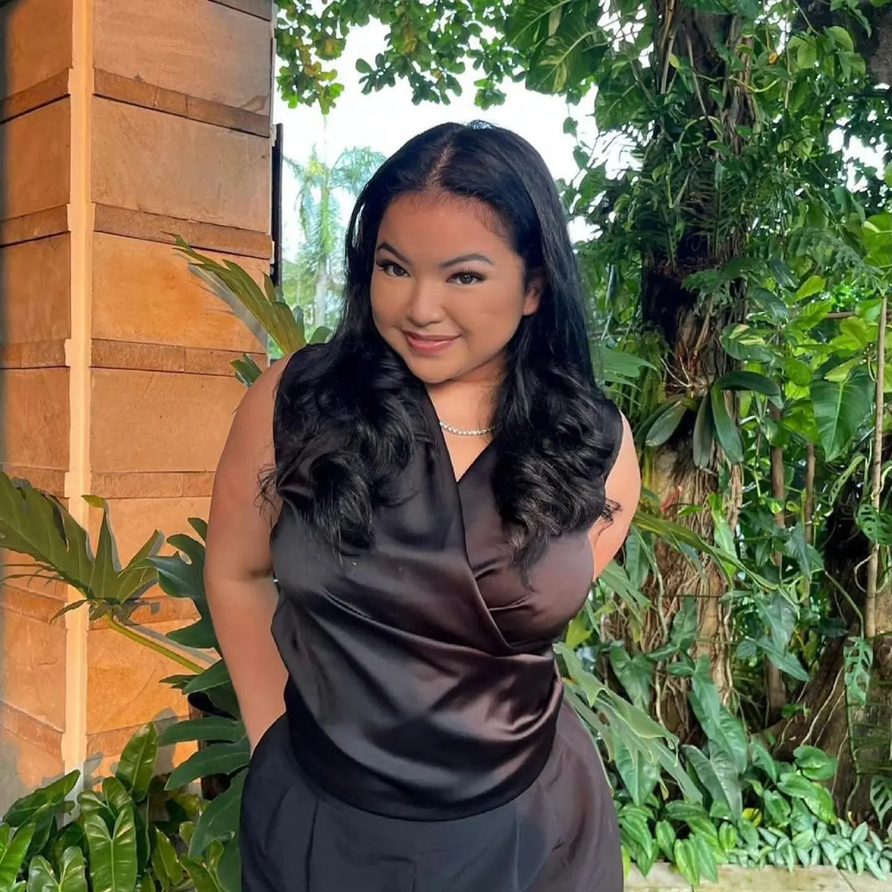 Beranjak Dewasa, 6 Potret Andi Kinaya Putri Anak Chicha Koeswoyo yang Jago Tari - Hot Liputan6.com