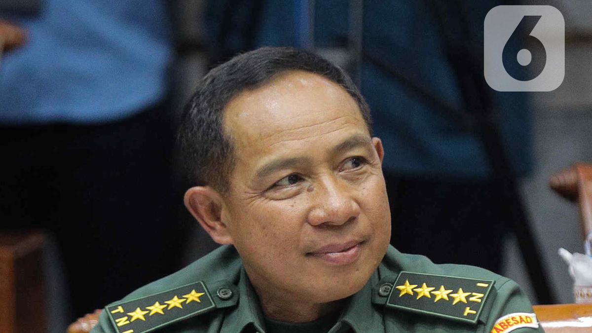 Jenderal Agus Subiyanto Klarifikasi soal Foto Gibran Bersama Sejumlah ...
