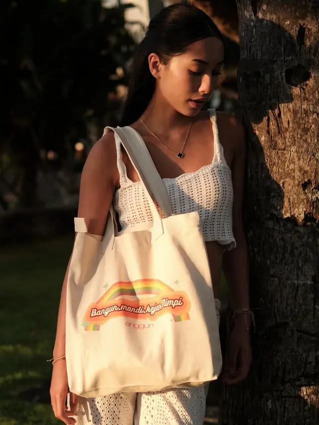 7 Potret Kirana Cipta Putri Anggun C Sasmi, Kini Sudah Berusia 17 Tahun ...