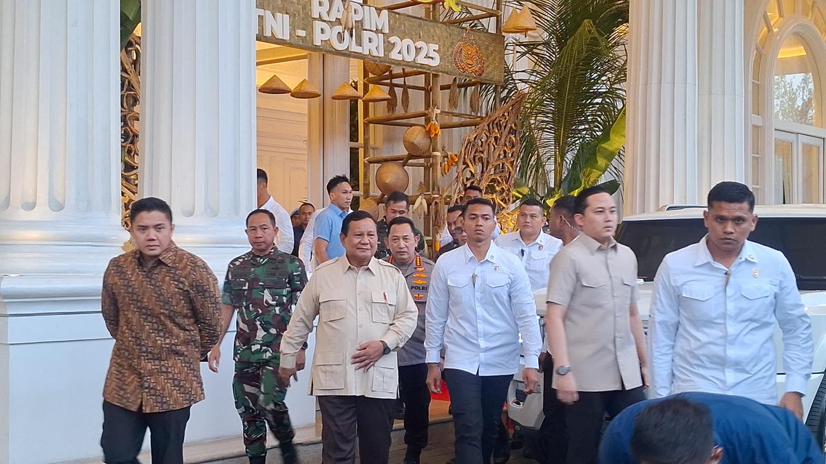 Prabowo: Kalau Negara Hendak Dihancurkan, Lawan Akan Perlemah Polisi ...