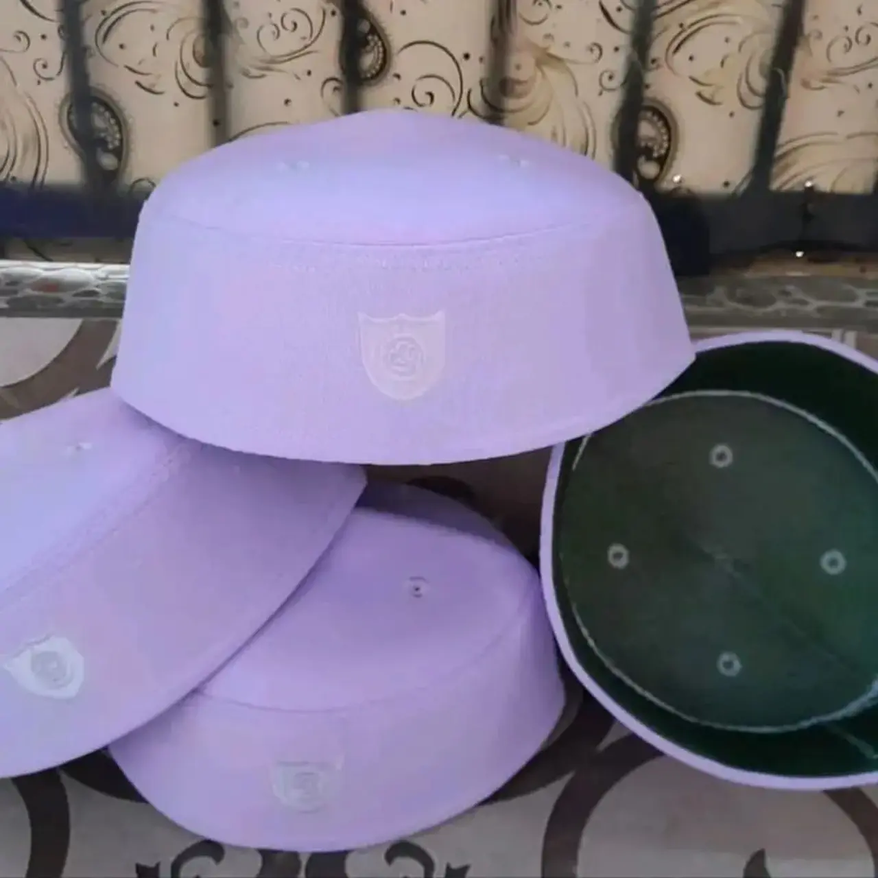 Rekomendasi Peci Lebaran untuk Gaya yang Elegan dan Tidak Monoton ...