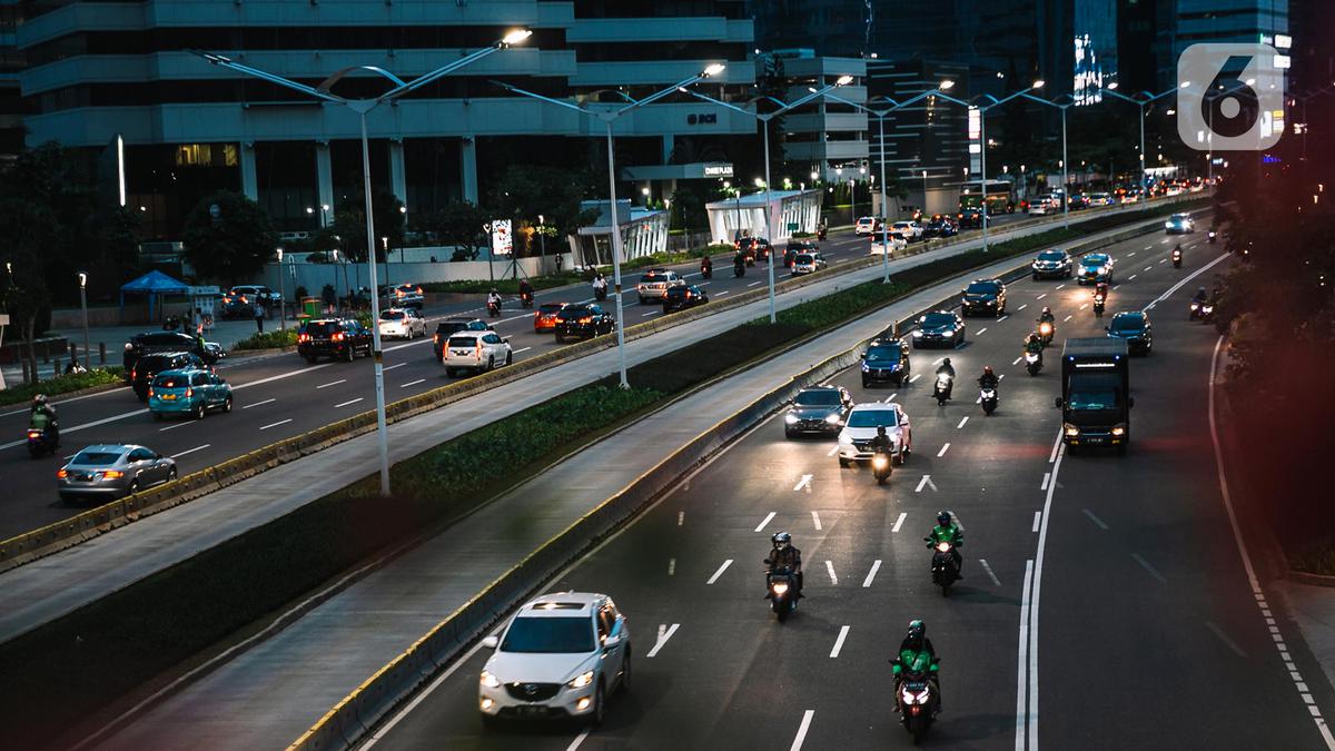 FOTO: Jalan Sudirman-Thamrin Jakarta Akan Ditutup pada Malam Tahun Baru - Foto Liputan6.com