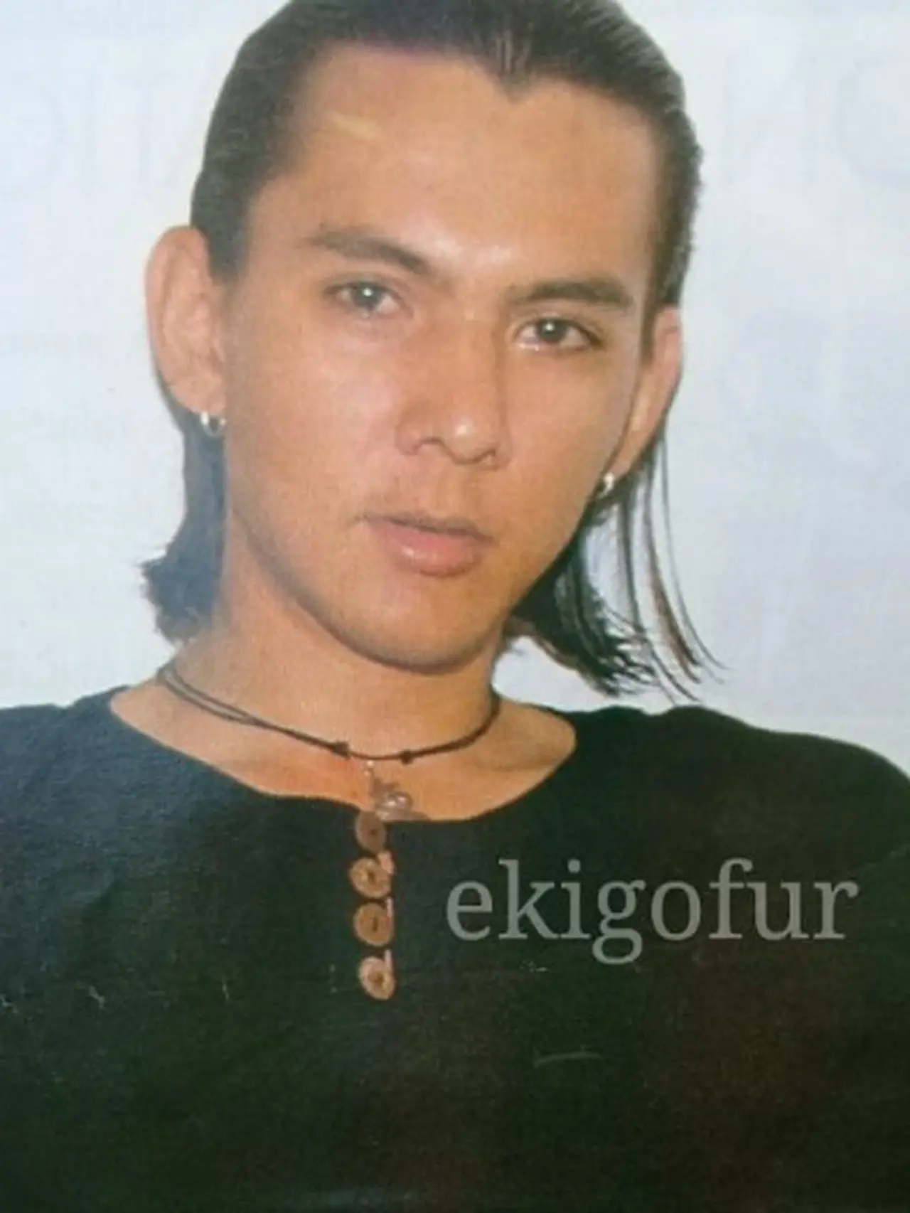 9 Potret Masa Muda Ryan Hidayat, Idola Kawula Muda Era 80-an