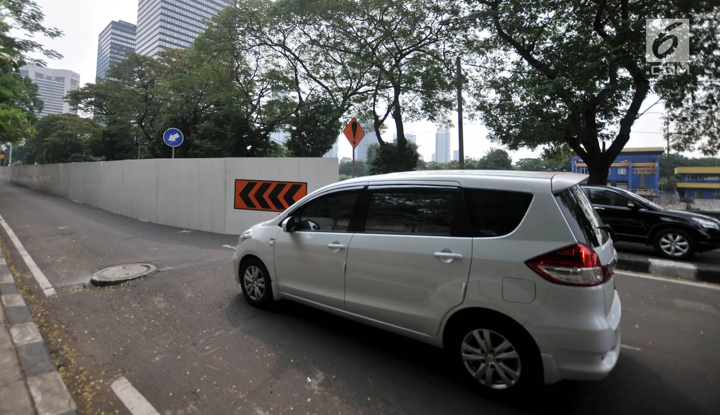 FOTO: Ada Proyek LRT, Jalan Setiabudi Tengah Ditutup hingga 2020 - Foto ...