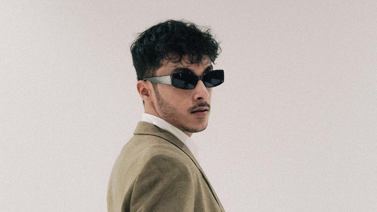 Aziz Hedra Rilis Single Kedua No More You And I, Optimis Setelah Lagu ...