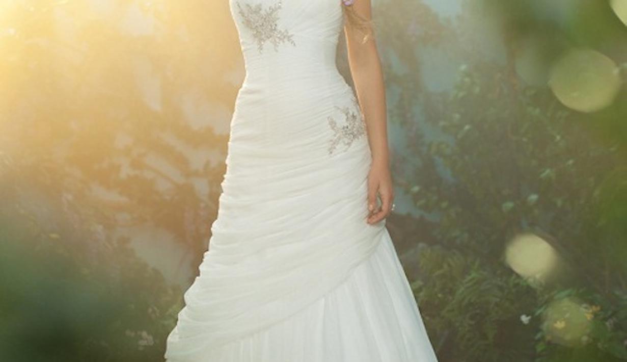 9 Gaun Pengantin Cantik yang Terinspirasi dari Karakter Putri Disney ...