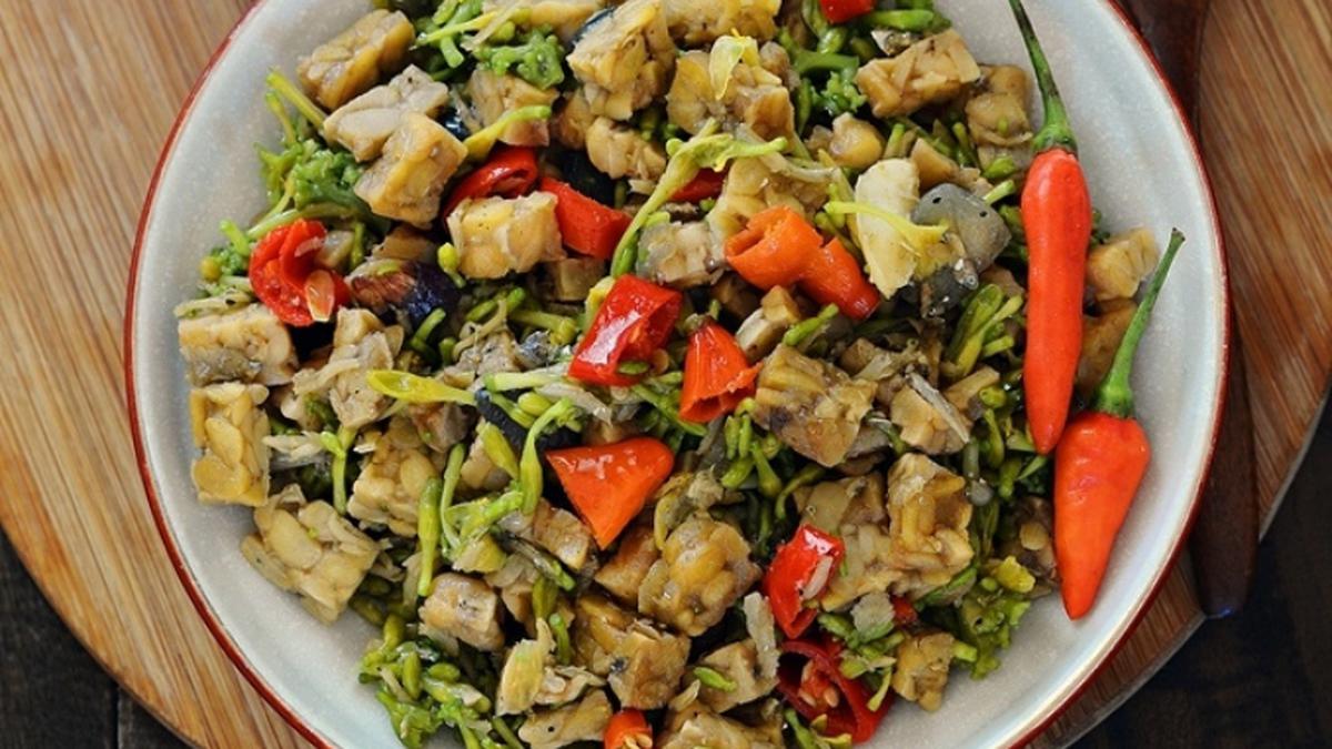 Menu Maksi: Gurihnya Tumis Tempe Teri Bunga Pepaya - Citizen6 Liputan6.com