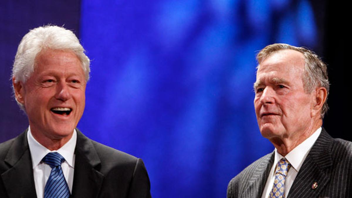 Cerita Bill Clinton Pergi bersama George HW Bush Selepas Tsunami Aceh ...
