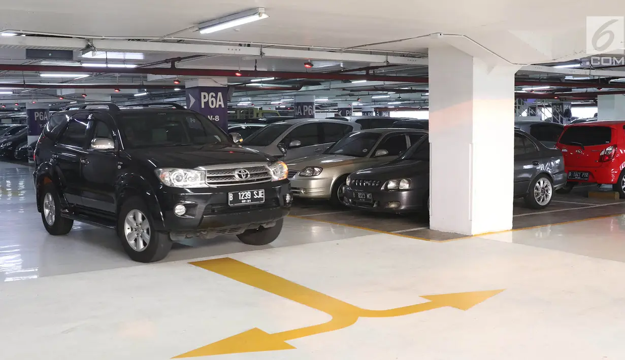 PHOTO: Tahun Ini, Tarif Sekali Parkir Mobil di Jakarta akan Naik Hingga ...
