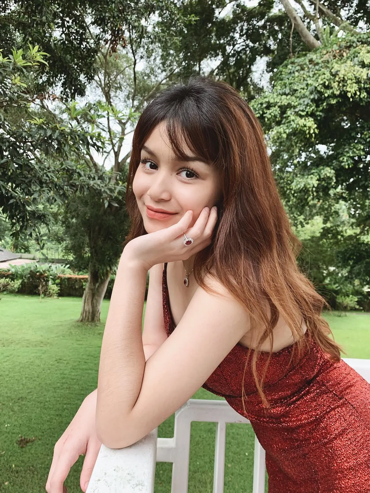 Tampil Berponi, 7 Potret Terbaru Icha Nabilah Ini Dipuji Makin Menawan ...