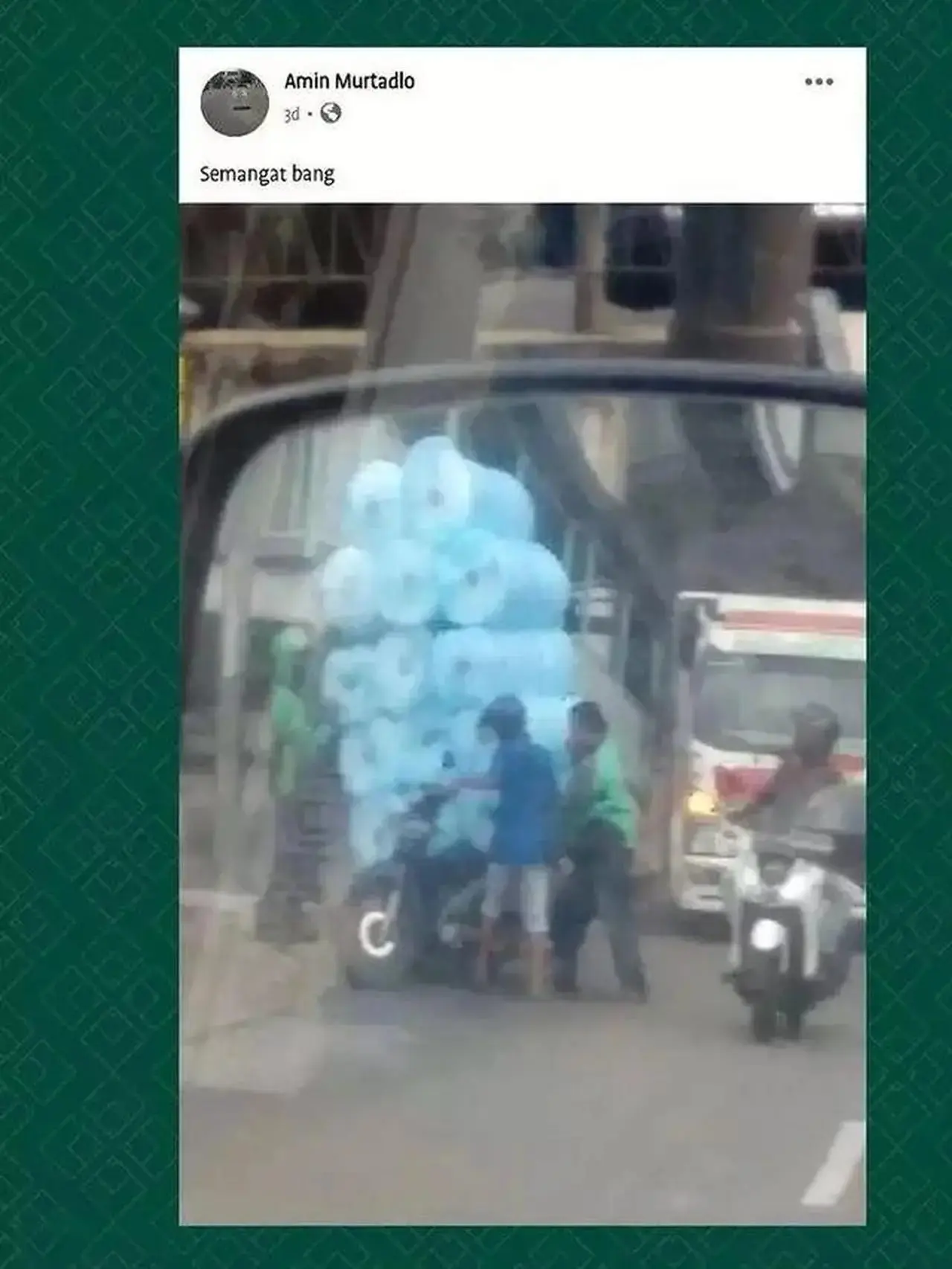 Kumpulan Potret Perjuangan Driver Ojol Melawan Hukum Gravitasi Newton - Otomotif Liputan6.com