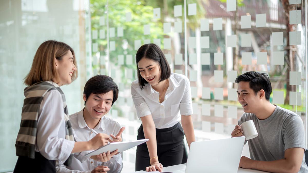 5 Cara Berbicara Ini Membuatmu Terkesan Cerdas dan Profesional