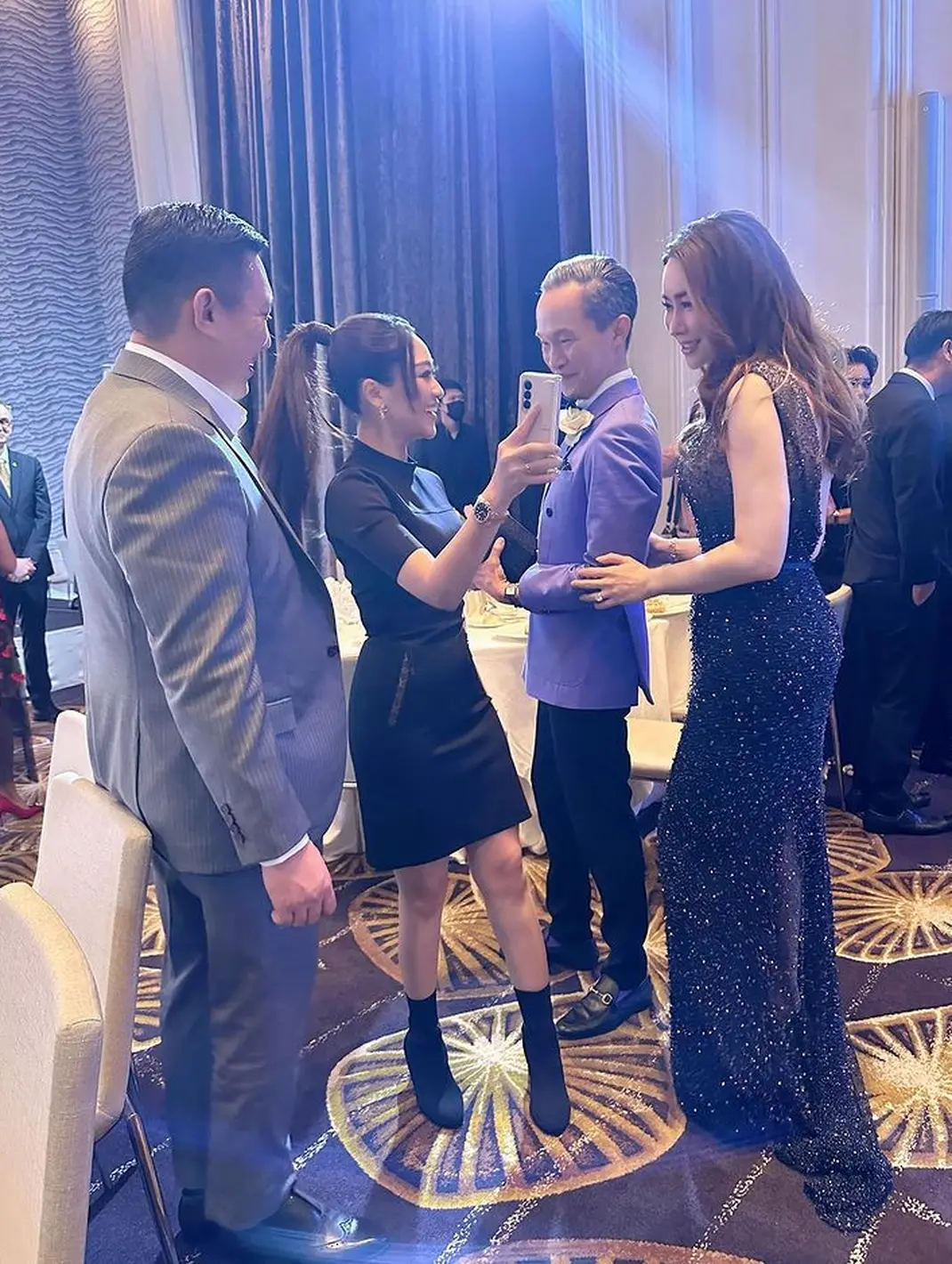 10 Potret Duo Pemilik Baru Miss Universe dan MU Indonesia Poppy Capella ...