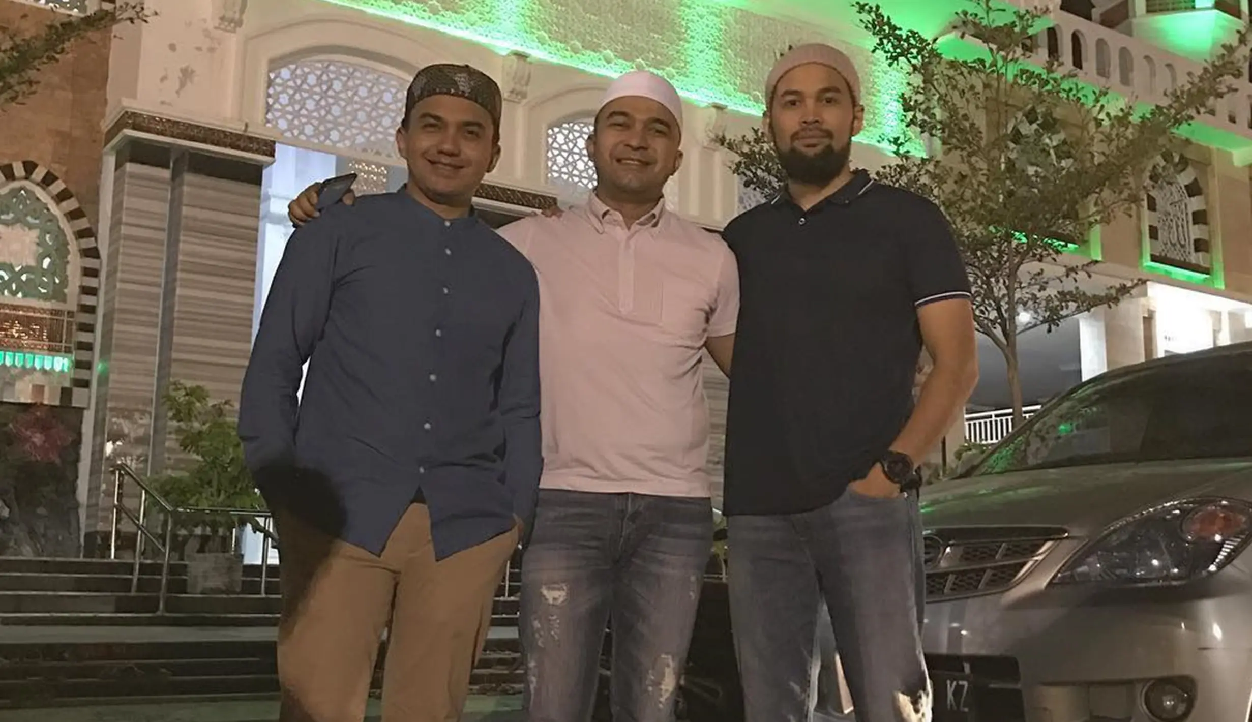 Potret Persahabatan Sahrul Gunawan dan David Chalik, Wisuda S2 Bareng ...