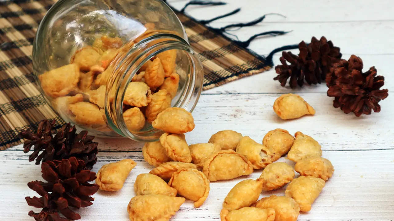 5 Resep Pastel Mini Isi Abon Renyah dan Gurih dengan Ulen Manual Sederhana