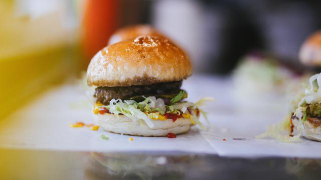 3 Cara Membuat Burger Mini Ala Rumahan yang Praktis, Enak dan Mudah ...