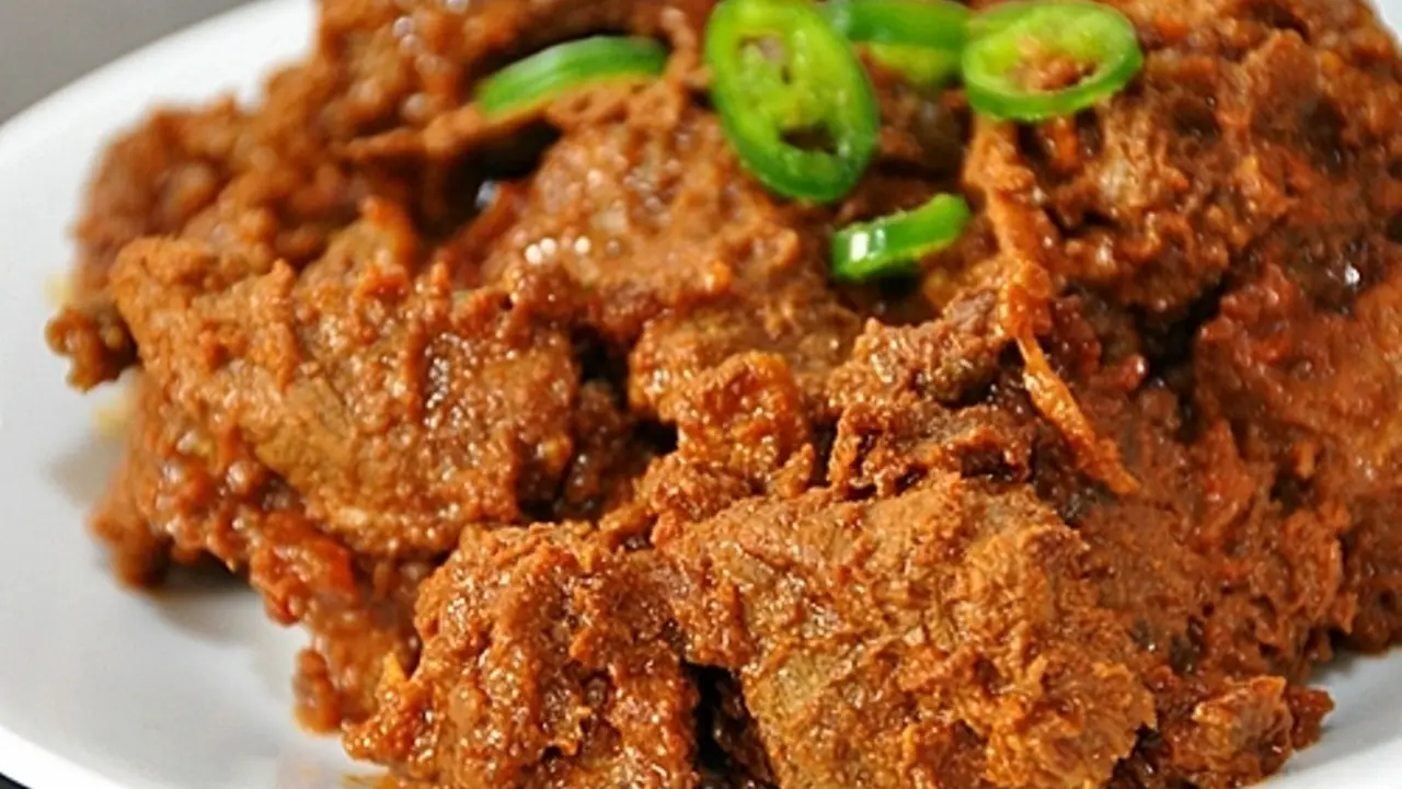Cara Praktis Memasak Rendang yang Empuk dan Lezat - Food Fimela.com