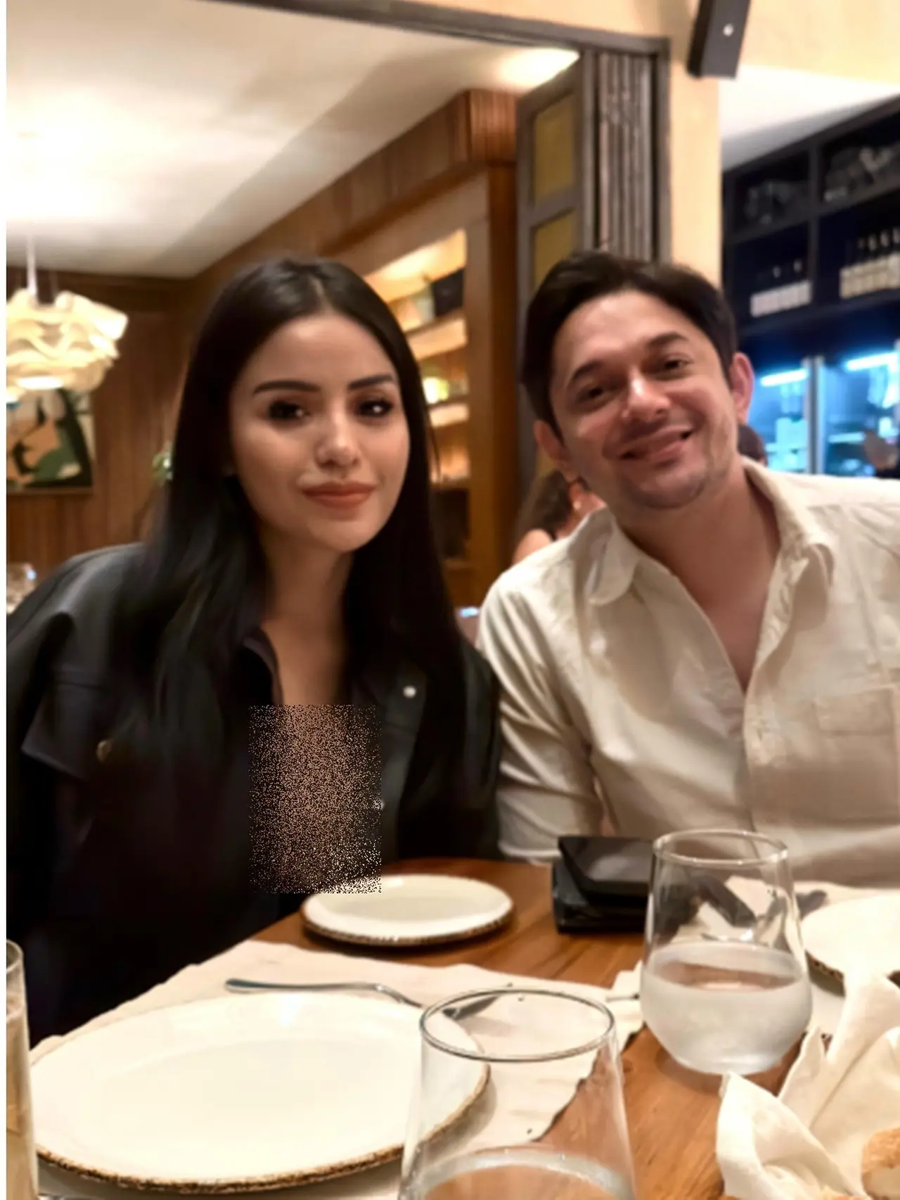 6 Potret Mesra Andrew Andika dan Violentina Kaif, Dikabarkan Sudah Tunangan - ShowBiz Liputan6.com