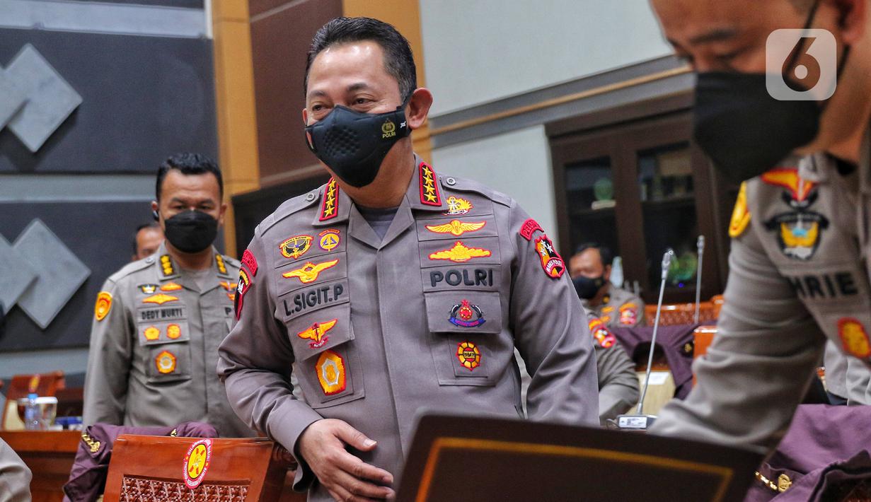 Kapolri Jelaskan Perkembangan Kasus Ferdy Sambo di Hadapan DPR