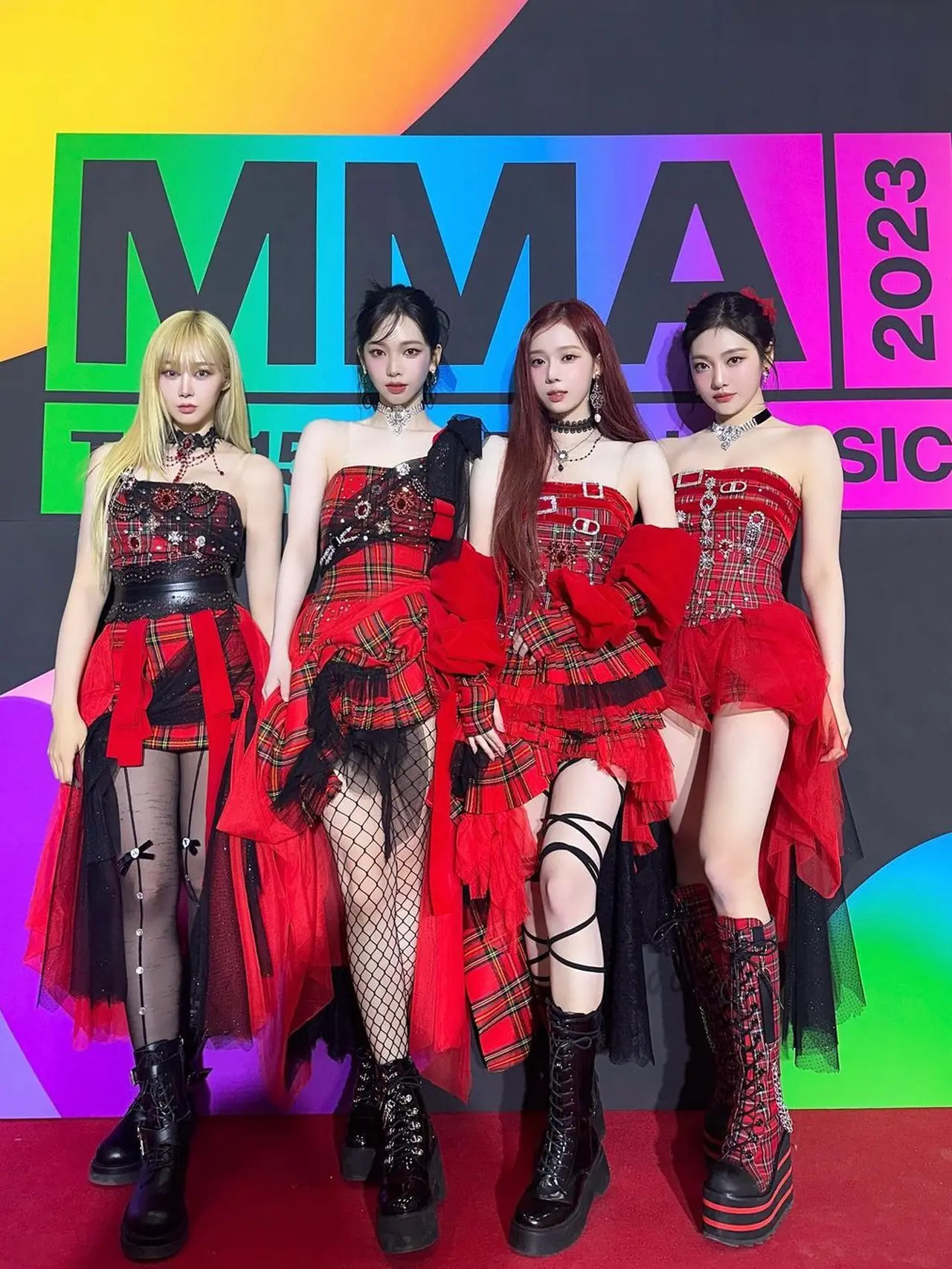 Daftar Pemenang Melon Music Awards 2023, NewJeans Boyong Dua Daesang Sekaligus - ShowBiz ...