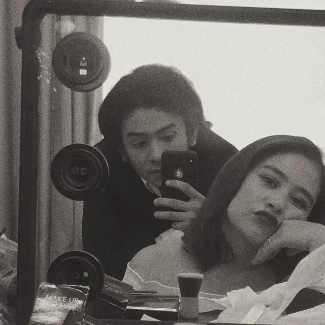 6 Potret Prilly Latuconsina dan Kevin Ardilova, Jadi Pasangan Kekasih di Series - Hot Liputan6.com