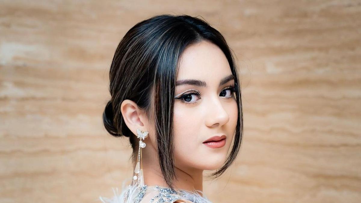Ersya Aurelia Mendapatkan Pengalaman Baru di Film Dosen Ghaib: Sudah ...