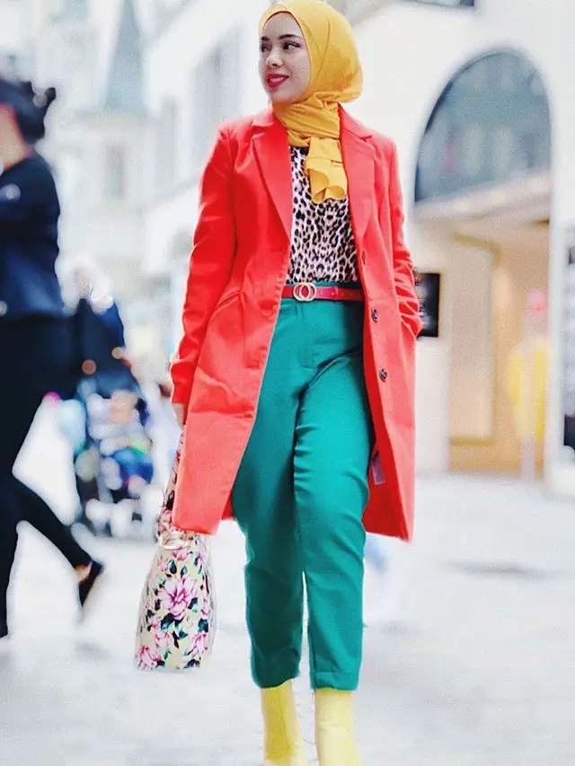 Putuskan Berhijab, Ini 6 Potret Istri YouTuber Arif 'Mak Beti' yang ...