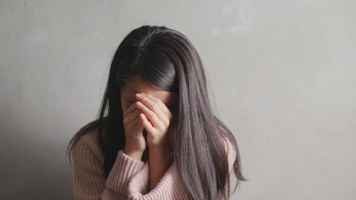 Tips Mengatasi Ketika Merasa Down - Lifestyle Fimela.com