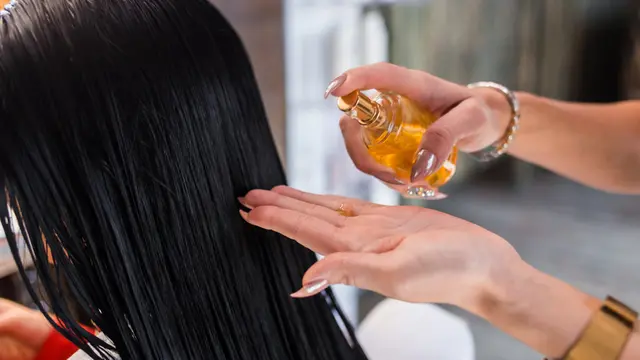 8 Jenis Treatment Salon Rambut yang Bisa Kamu Coba Biar Rambut Sehat ...