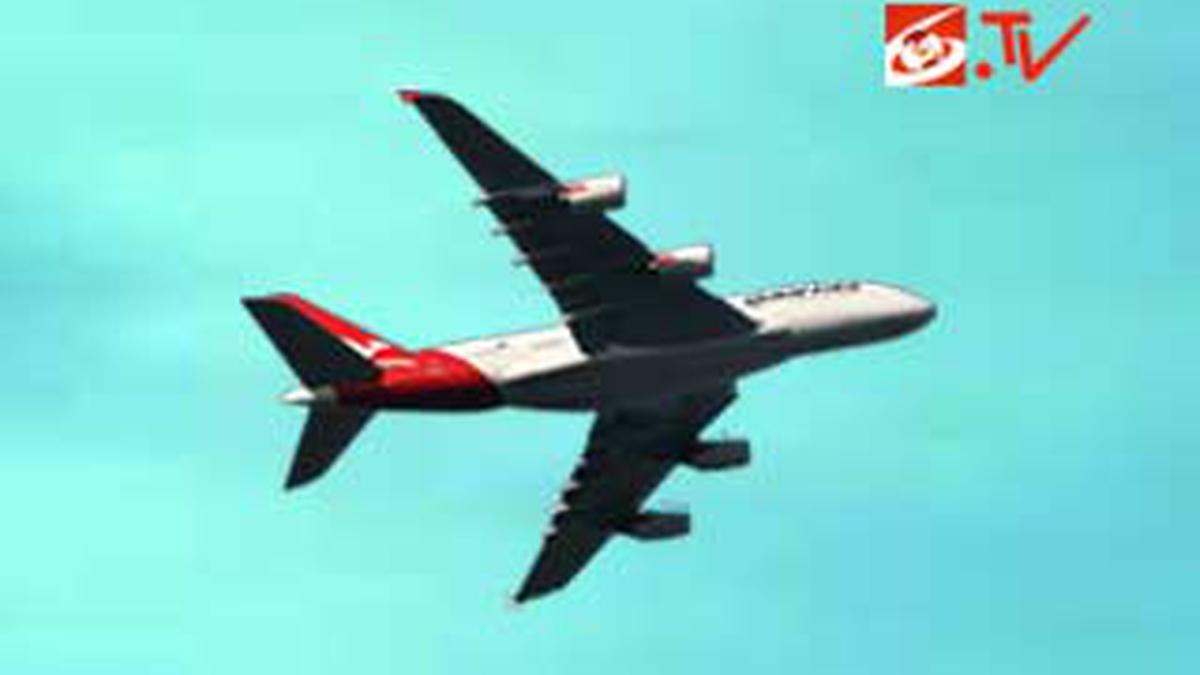 Serpihan Itu dari Pesawat Qantas QF32 - News Liputan6.com