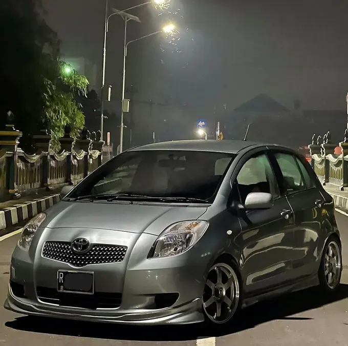 12 Potret Modifikasi Toyota Yaris 'Bakpau', Hatchback Mungil yang Bisa ...