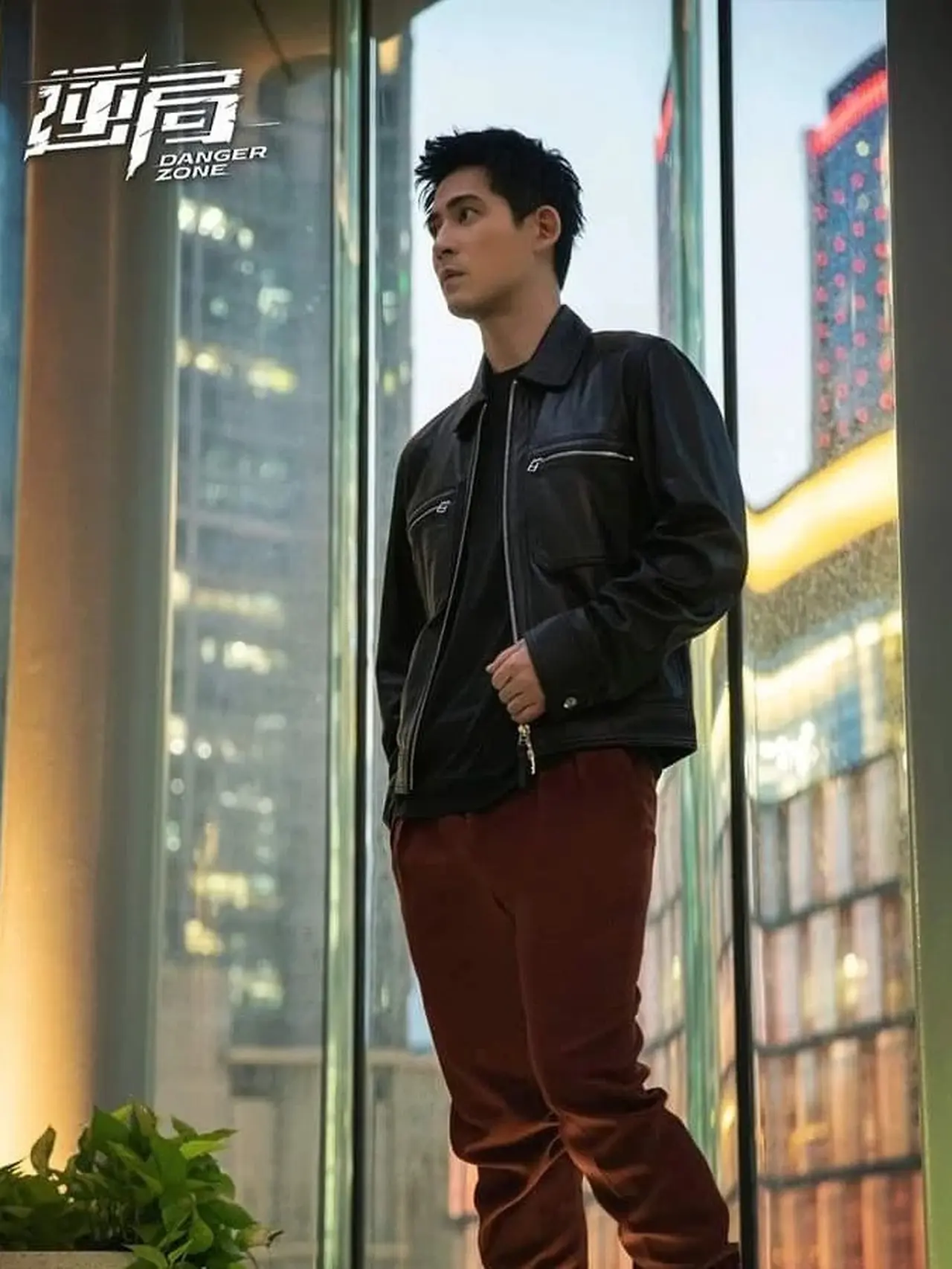 8 Potret Terbaru Vic Zhou 'Meteor Garden', Makin Menawan di Usia 40 ...