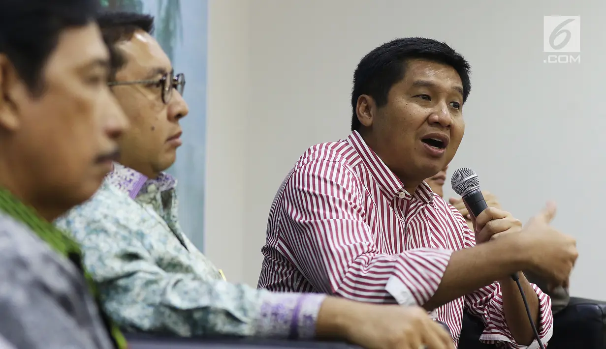 FOTO: Fadli Zon dan Maruar Sirait Diskusi Survei Pemilu 2019 - Foto ...
