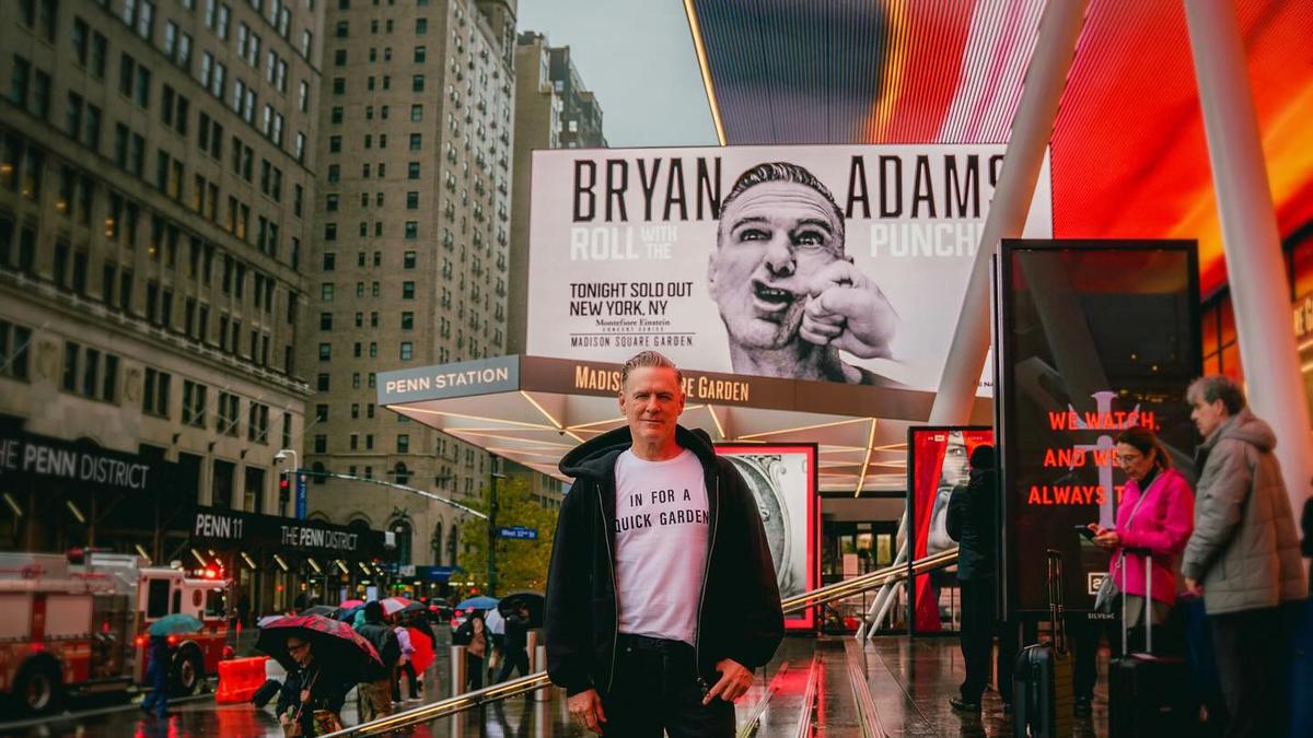 Nostalgia Bareng Bryan Adams, BRI Hadirkan Kemudahan Beli Tiket Lewat BRImo
