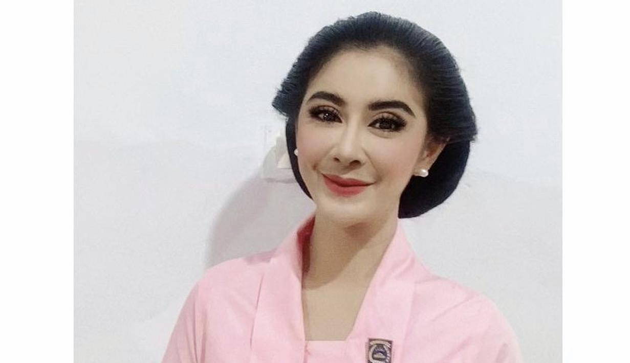 6 Tampilan Uut Permatasari jadi Ibu Bhayangkari Setia Dampingi Suami ...