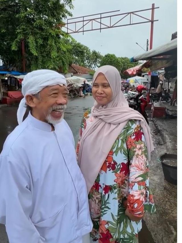 6 Potret Kenangan Pelawak Qomar 4 Sekawan dan Istri, Kerap Bikin Konten ...