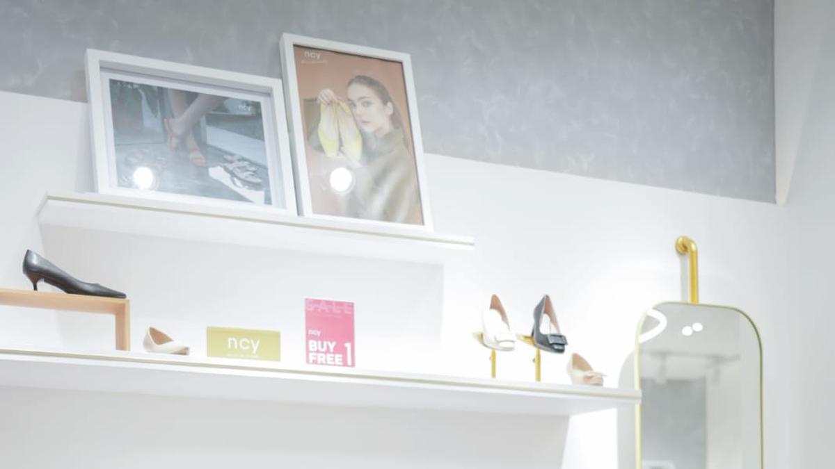 Debut Flagship Store Sepatu Lokal yang Setiap Bulan Rilis Koleksi ...