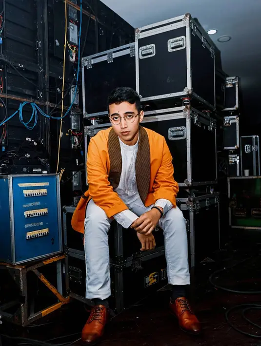 FOTO: Vadi Akbar, Adik Vidi Aldiano yang Juga Bersuara Emas - Foto ...