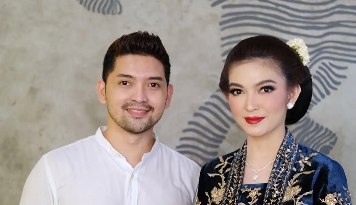 6 Potret Gaya Makeup Penuh Pesona Selvi Ananda, Pancarkan Aura Elegan Ibu Pejabat - Photo Fimela.com