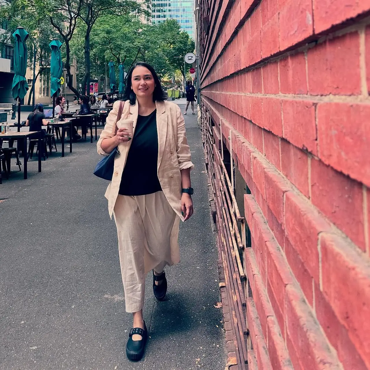 6 Pesona Feby Febiola yang Tak Pernah Memudar, Cantik dan Awet Muda di ...