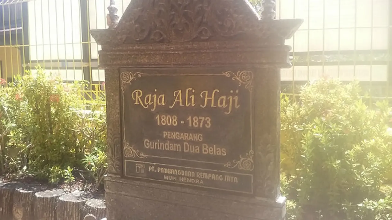Mengenal Raja Haji Ahmad, Seorang Putra Raja yang Ahli Sejarah Melayu ...