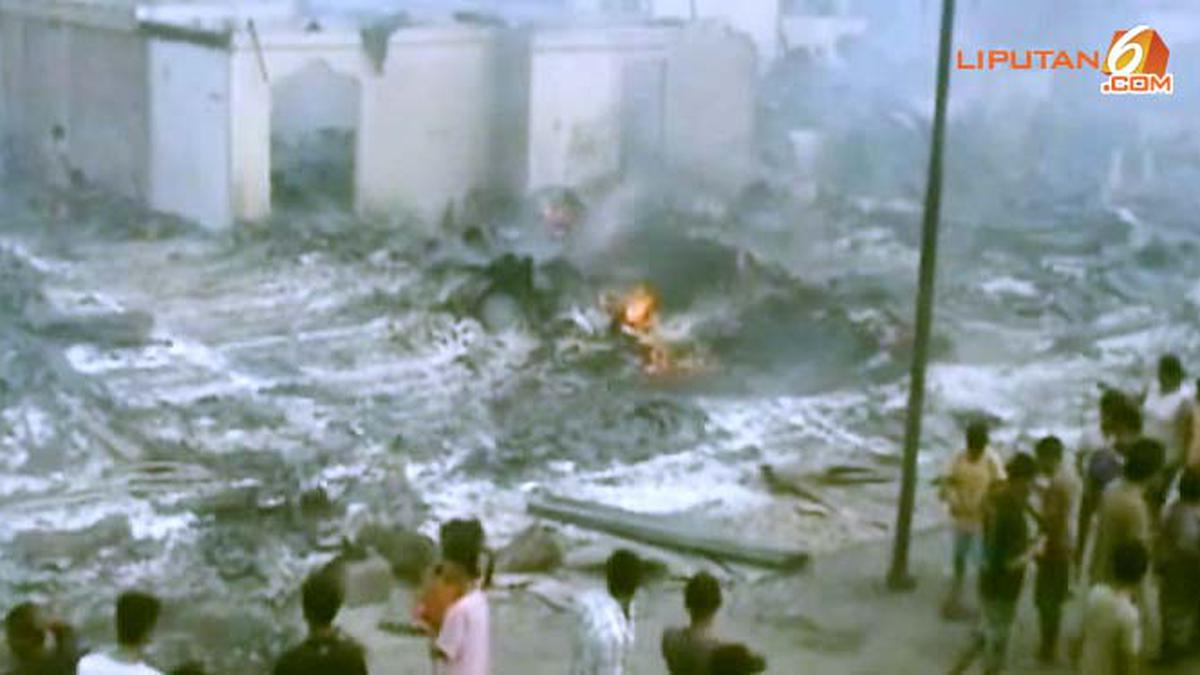 VIDEO: 4 Jam Berkobar, Api Hanguskan Ratusan Rumah Labuhan Batu - News ...