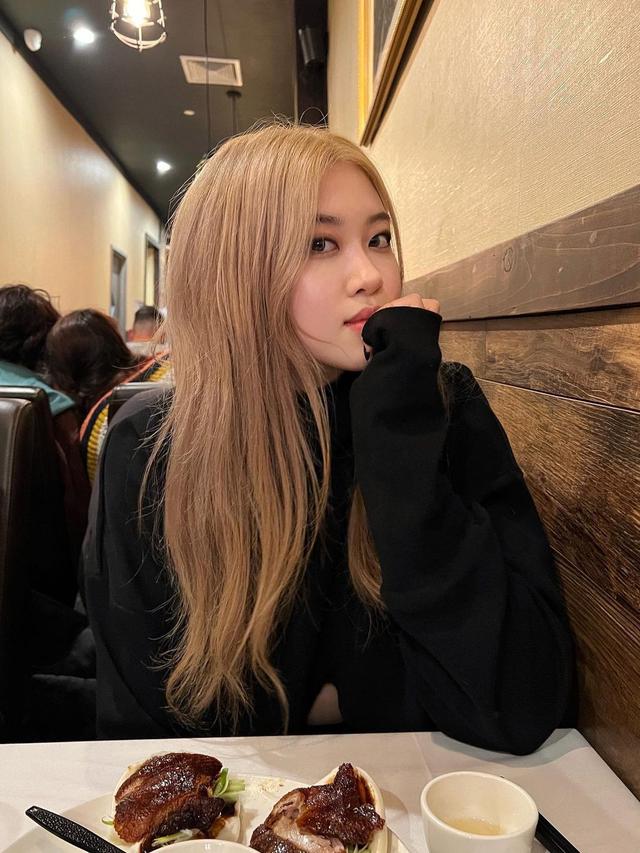 Influencer Allissa Shin yang Dikenal Mirip Rose Blackpink Merasa ...