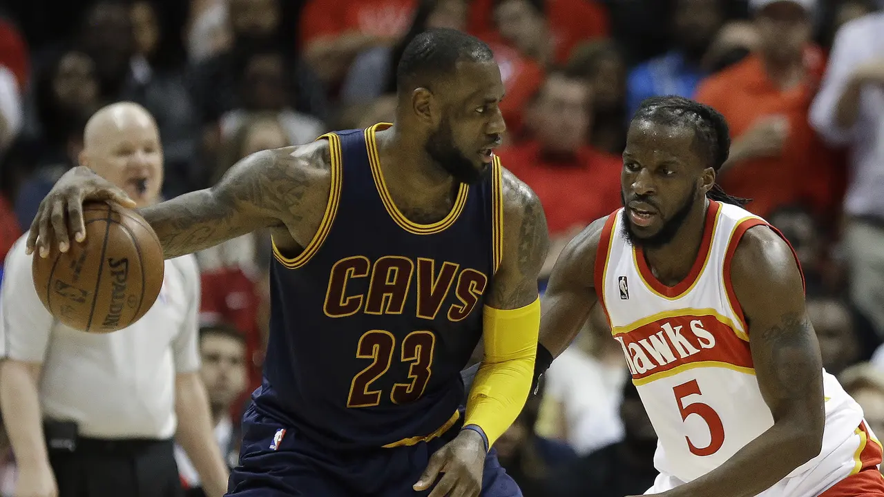 James Bawa Cavaliers Unggul 2-0 - Ragam Bola.com