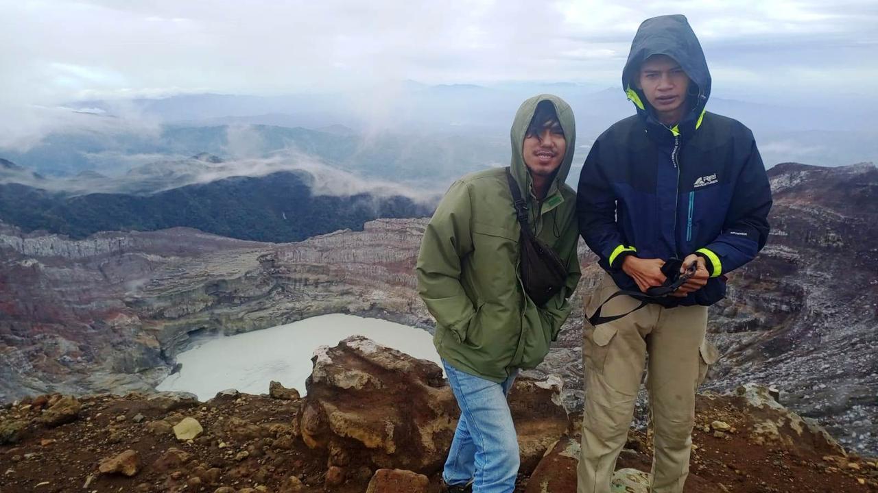 6 Fakta Menarik Gunung Dempo, Punya 2 Puncak dan Permukaan Kawah ...