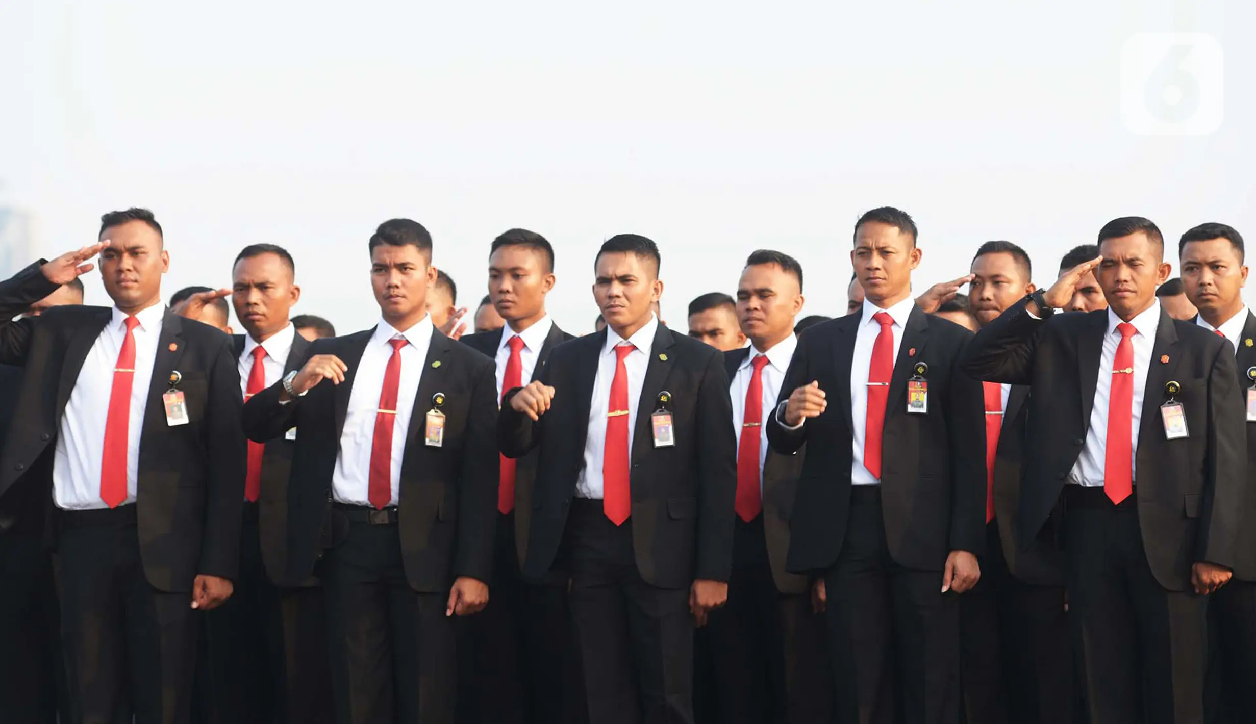 FOTO: TNI-Polri Gelar Apel Pengamanan Pelantikan Presiden - Foto ...