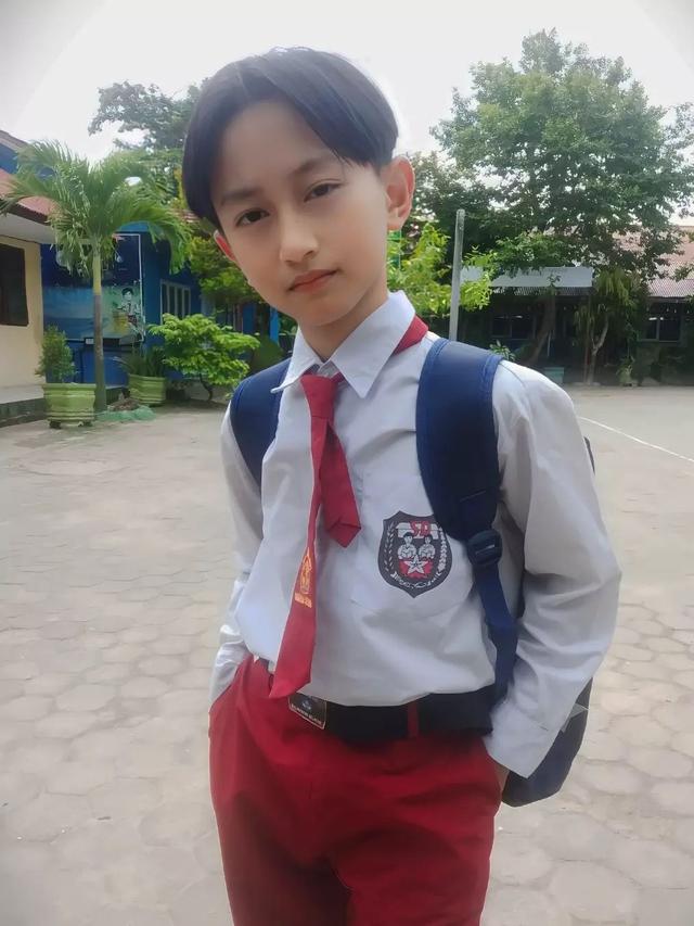 Sempat Viral, Ini 6 Potret Terbaru Bocah yang Mirip Levi Ackerman ...